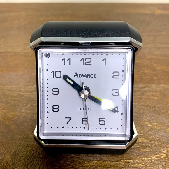Accents | Retro Advance Quartz Technology Analog Clock In Black Square ...